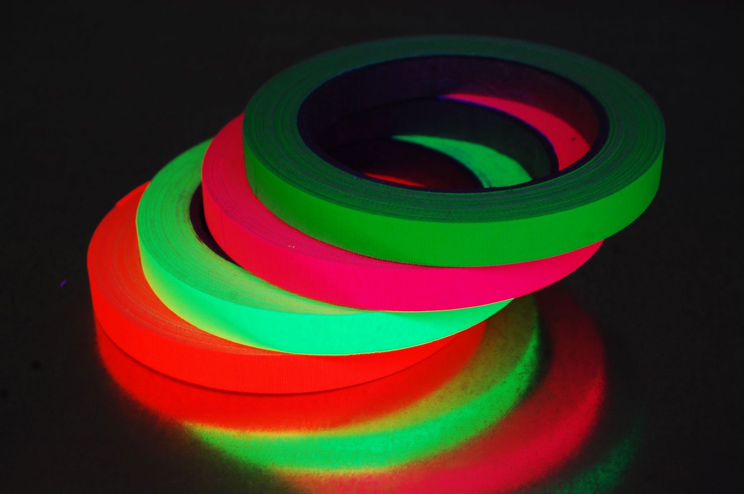 4 Pack Half Inch UV Blacklight Reactive Fluorescent Gaffer Tape 4 Rolls ...