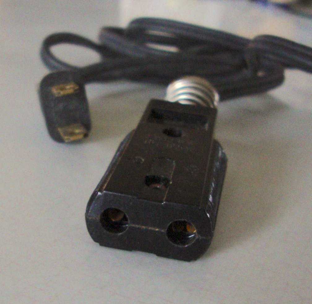 Vintage APPLIANCE CORD 2-Prong Bakelite End - CL 5A 250V 10A 125V Vintage APPLIANCE CORD 2-Prong Bakelite End - CL 5A 250V 10A 125V