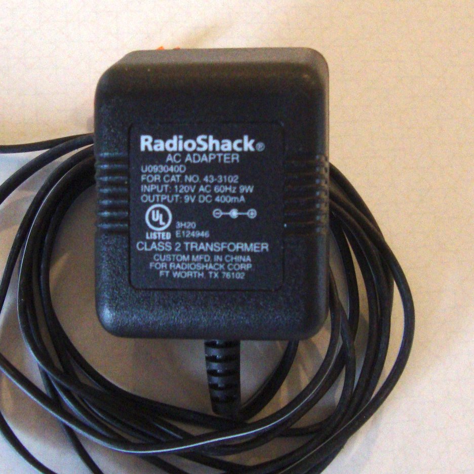 Radio Shack 43-3102 AC Adaptor Input 120V AC 60Hz Output 9V DC 400mA