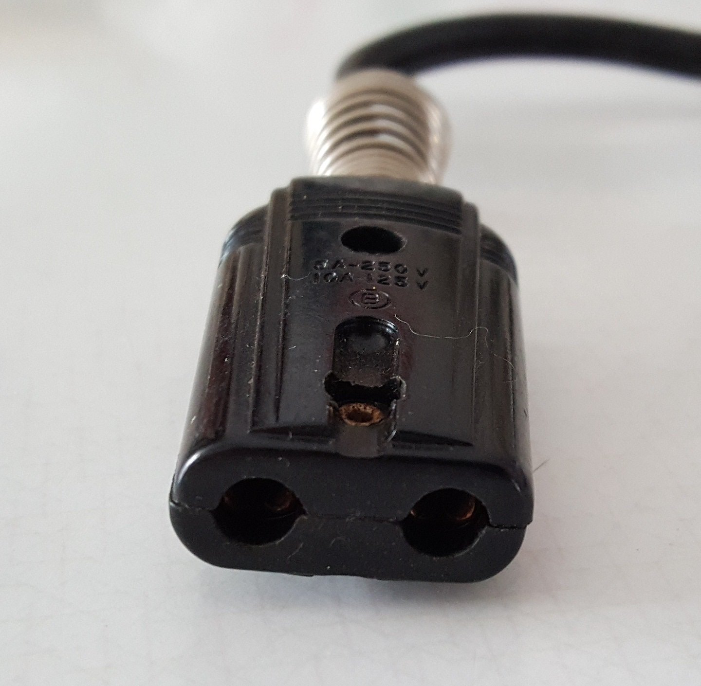 Vintage Belden APPLIANCE CORD 2-Prong Bakelite End - 5A 250V 10A 125V B Vintage Belden APPLIANCE CORD 2-Prong Bakelite End - 5A 250V 10A 125V B