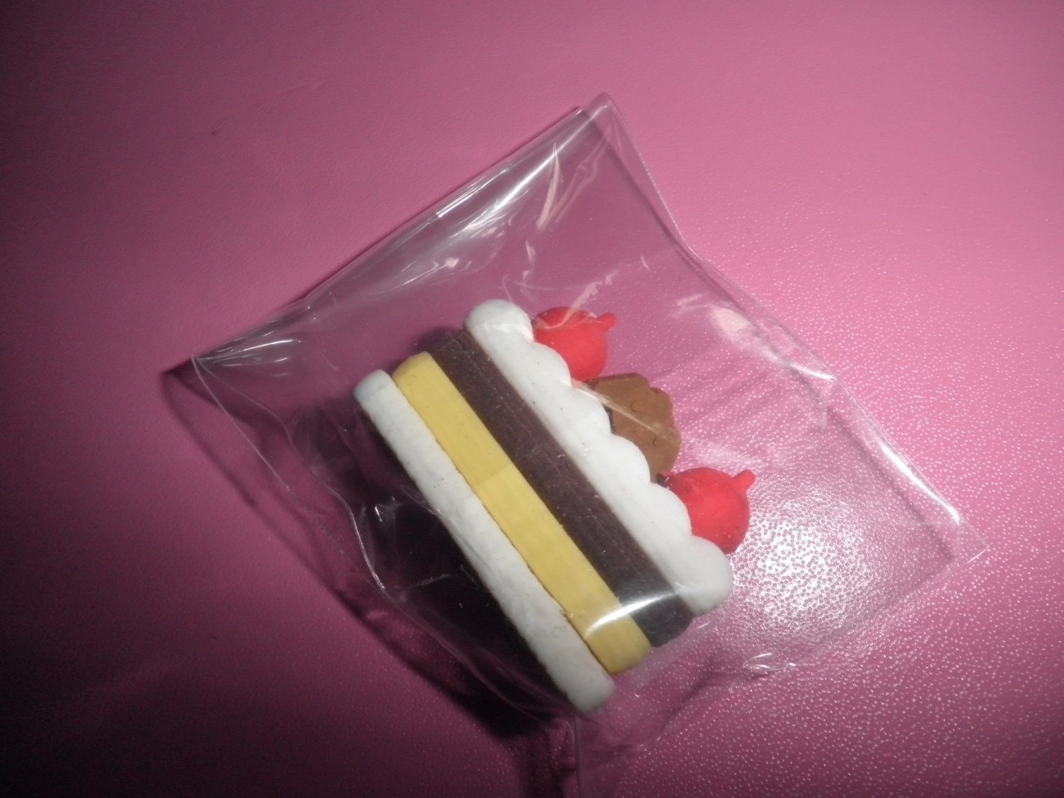Rare and Unique SANRIO Sugar Bunnies CAKE Eraser