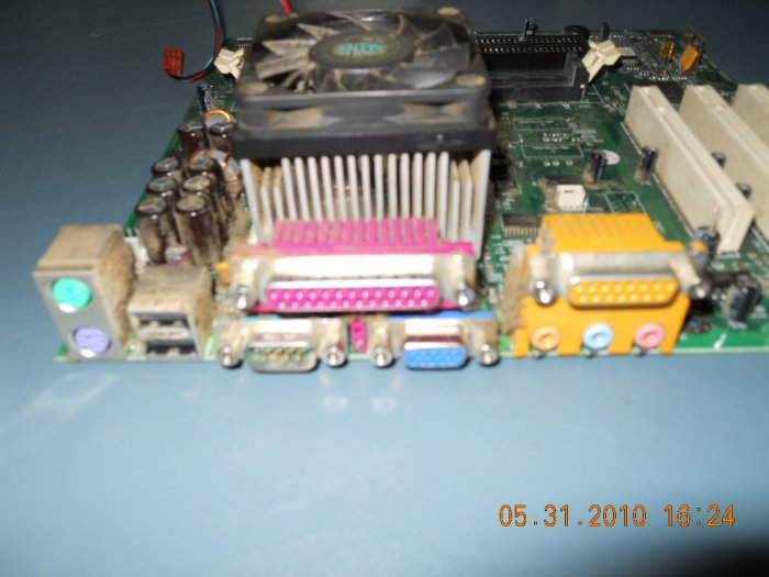 motherboard with Pentium 3 Processor 933 mhz