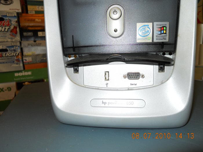 HP Hewlett Packard mid-tower PC Case chassis with power supply