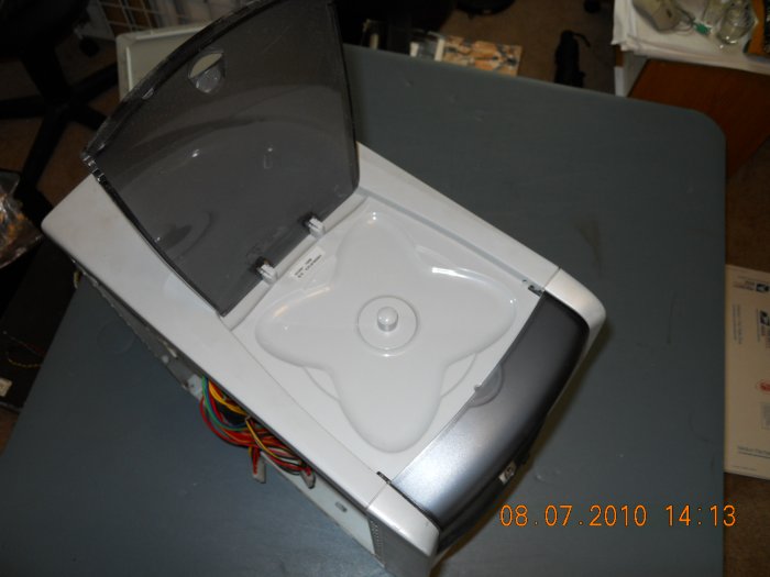 HP Hewlett Packard mid-tower PC Case chassis with power supply