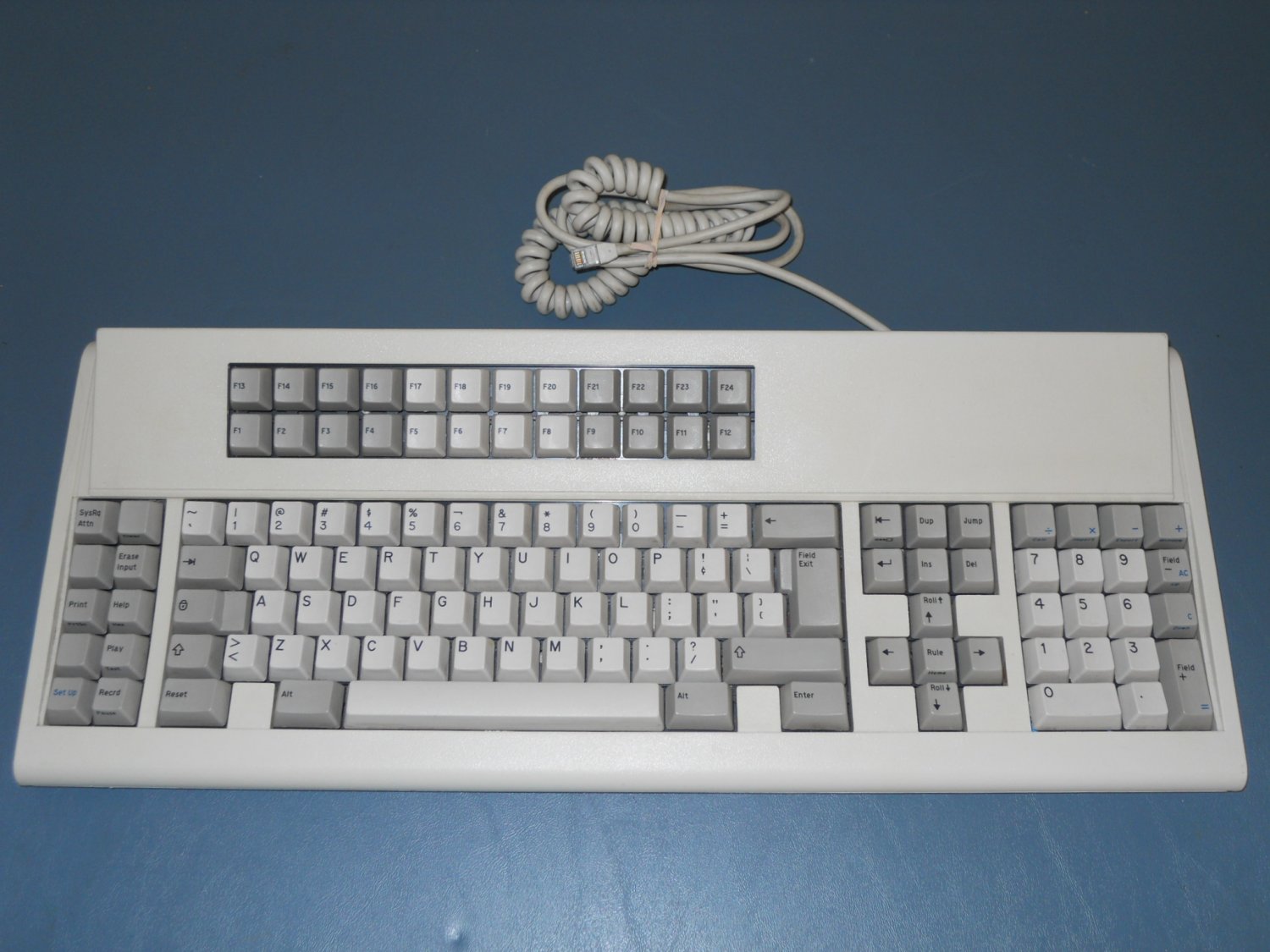 Vintage Ibm Compatible 122 Keyboard 24 Function Keys Modular Connector
