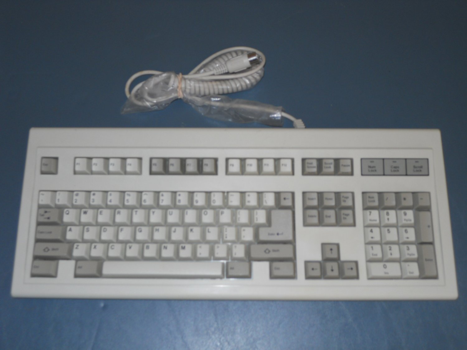 classic Lite-On Model SK-8801B-1U AT/XT switchable keyboard 5 pin 180 ...