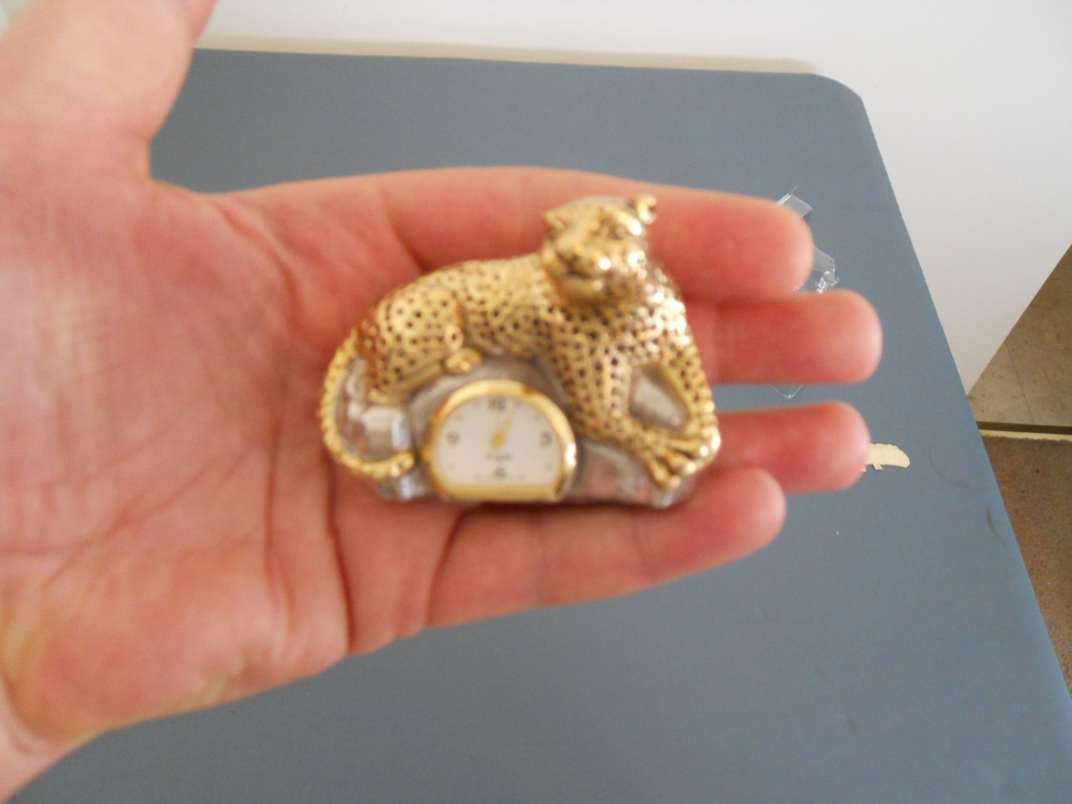 Elgin Collectable Mini Clock - Gold Leopard - new