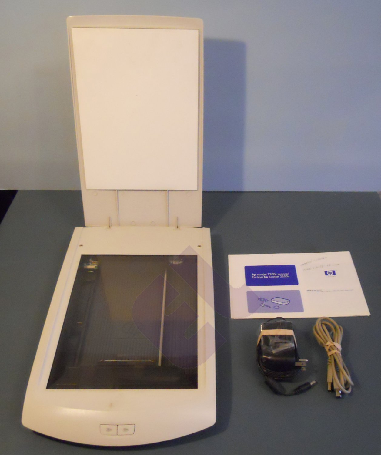 HP Scanjet 2200c Flatbed desktop Scanner