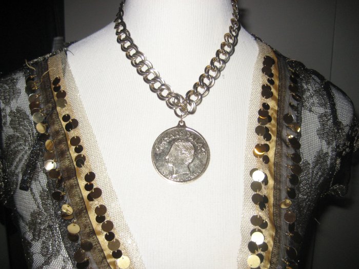 caesars palace medallion gold necklace