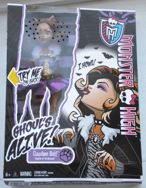 Monster High doll Ghouls Alive Clawdeen Wolf howling