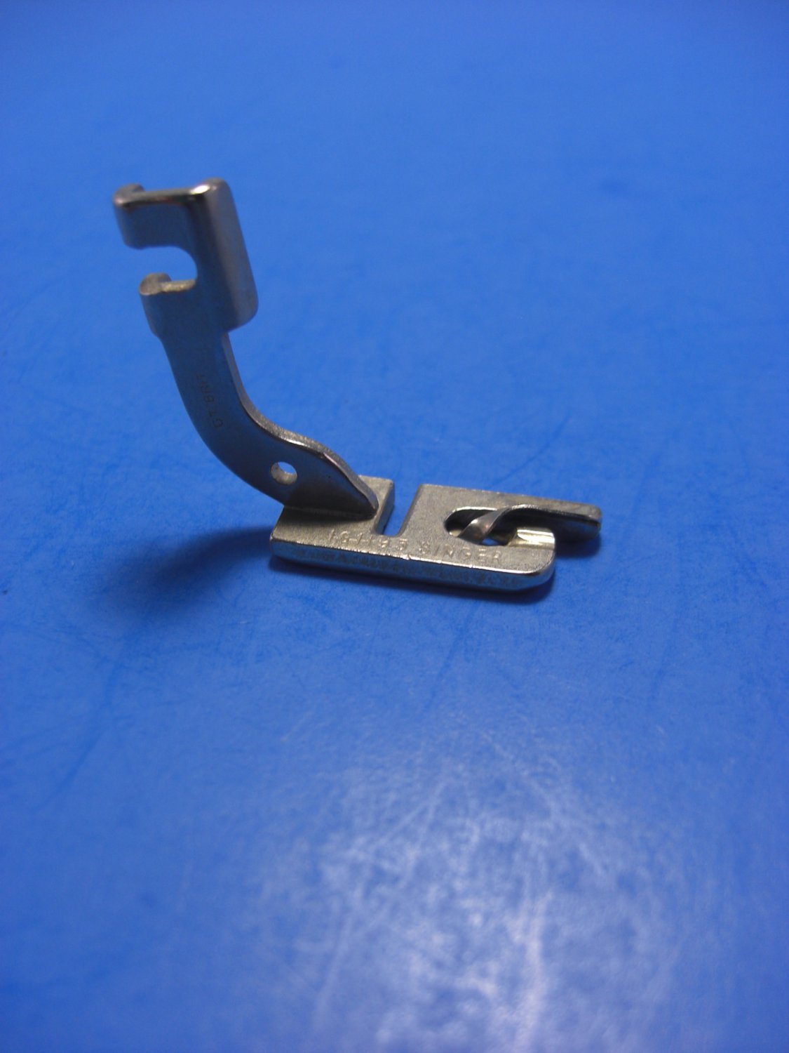 Singer 1961 Slant O Matic 503 Sewing Machine Slant Shank Binding Foot ...