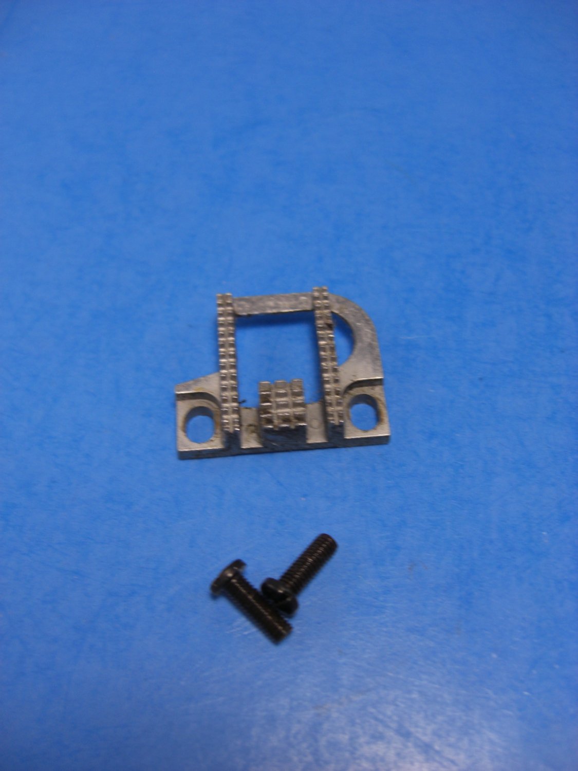 Singer Sewing Machine 6212c Feed Dog With Screws