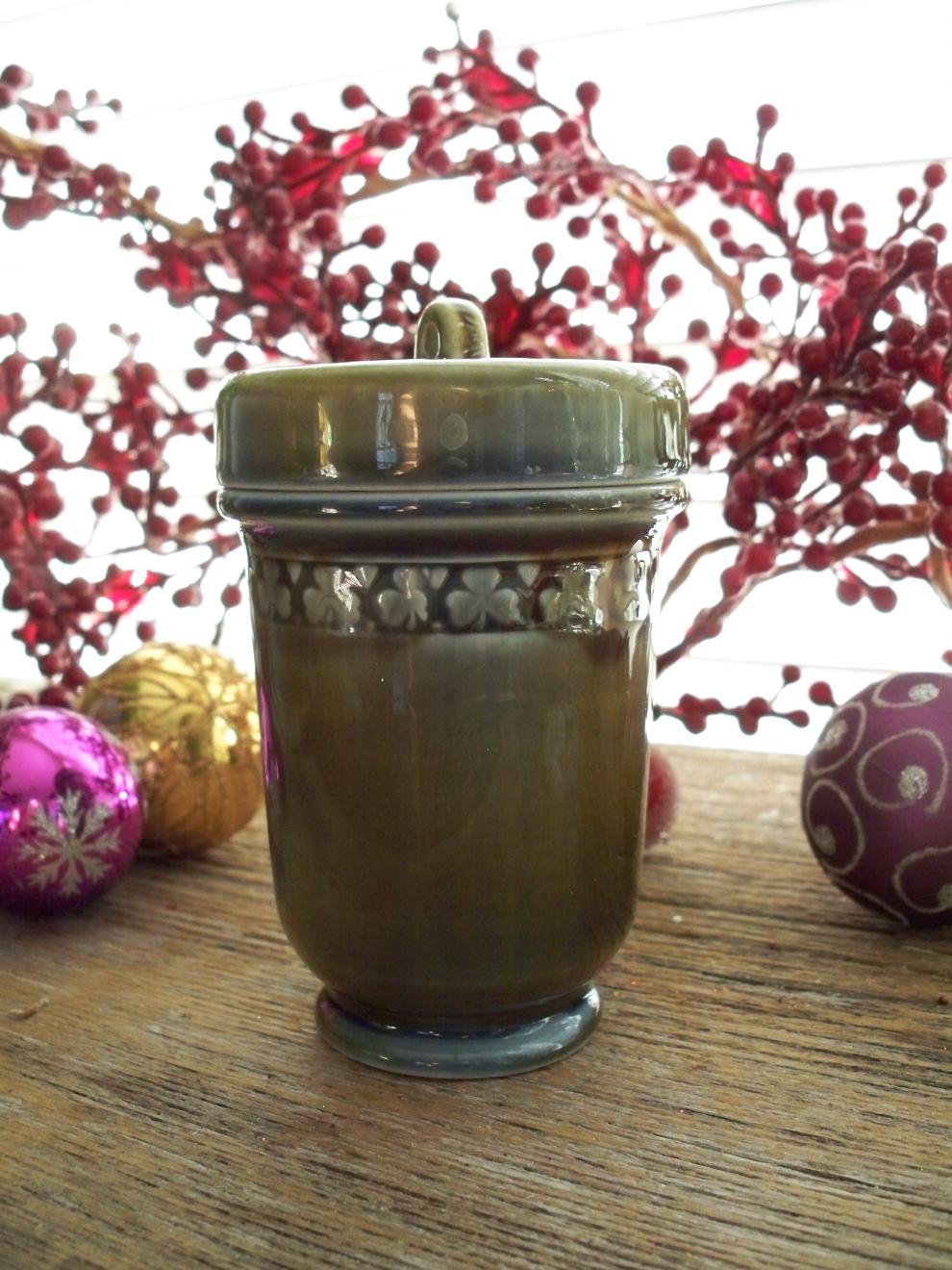 Wade Pottery Shamrock Clover Porcelain Egg Coddler~IRELAND