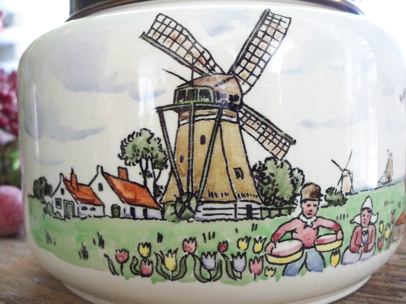 Vintage Royal Dutch Pottery GOEDEWAAGEN GOUDA-HOLLAND Tobacco Jar