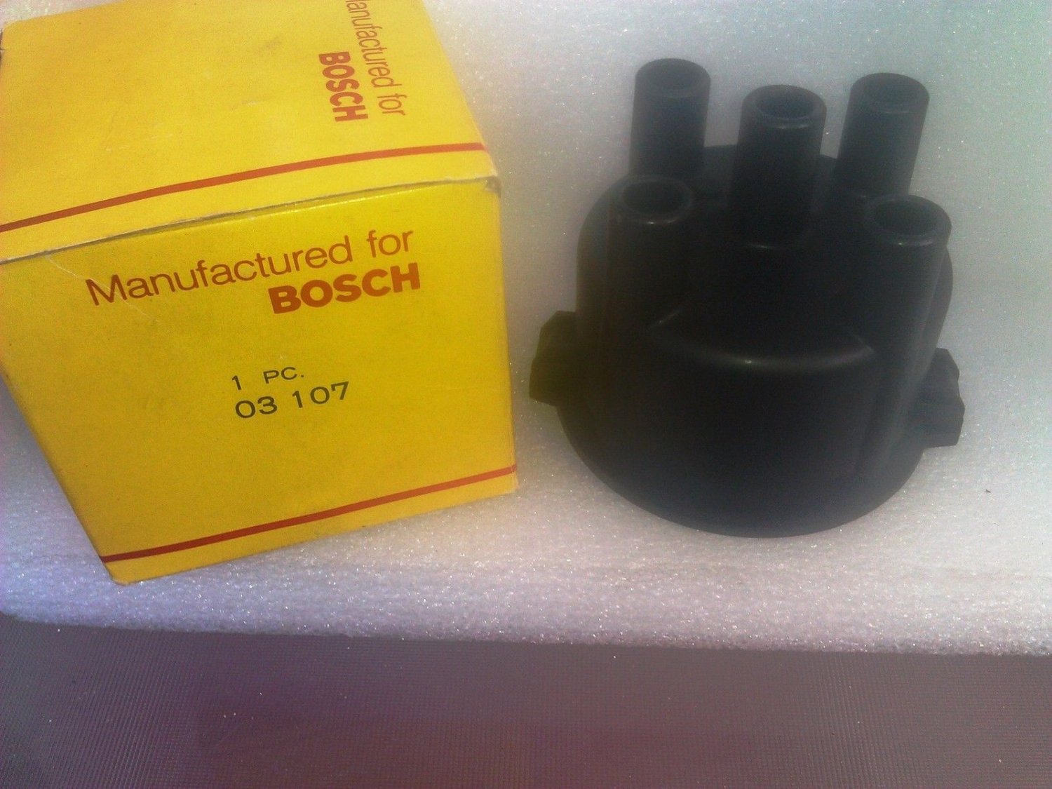 Bosch 03107 Distributor Cap 44087 22162-U6001 E386 174-3145 12321929 ...