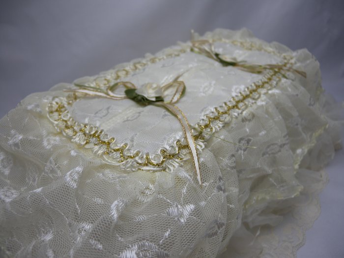 Gold Lace Paper Tissue Box Cover Rectangle Holder Case