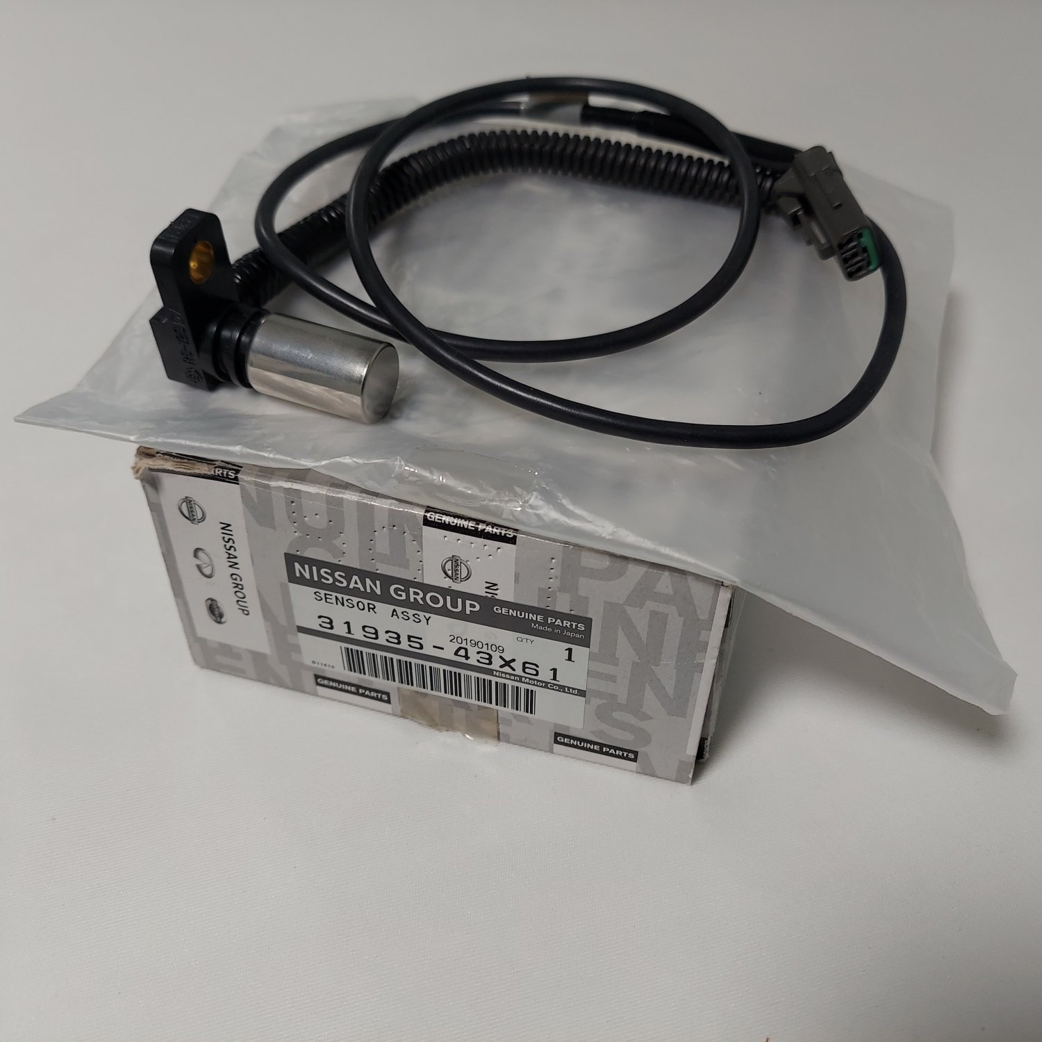 Genuine Nissan Revolution Sensor 31935-43X61