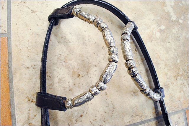 WESTERN LEATHER SHOW TACK ENGRAVED SILVER FERRULES TWO EAR HEADSTALL ...
