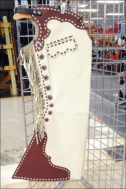 F-CH846 HILASON HANDMADE LEATHER TEXAS BELL RANCH COWBOY CHAPS LOADED W ...