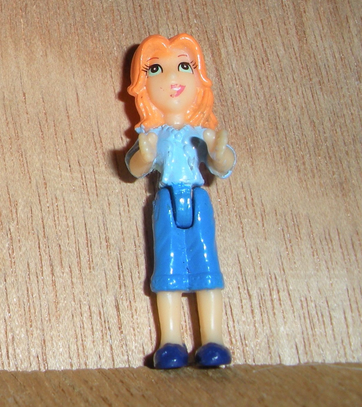 Polly Pocket Mini Girl Figure