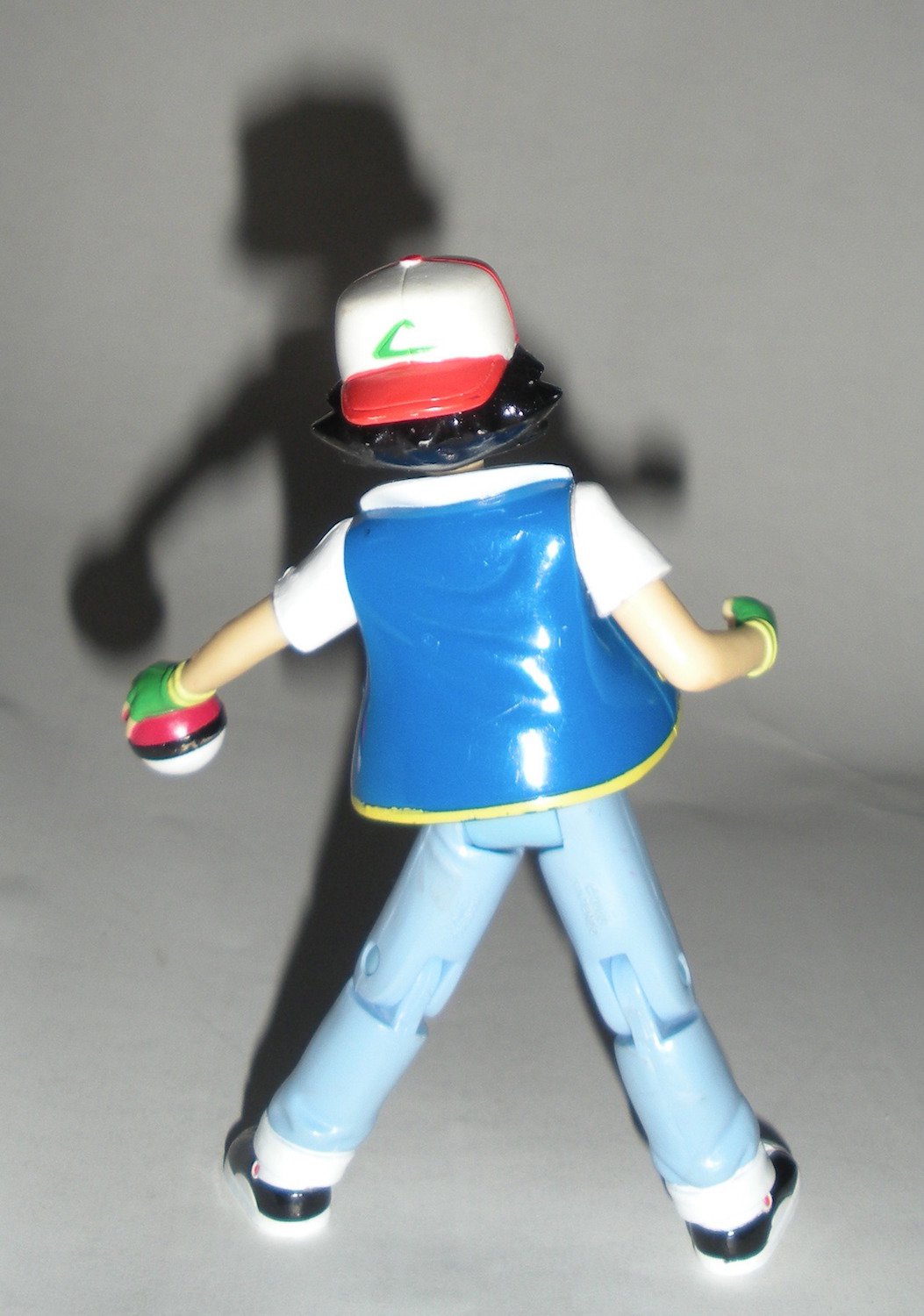 Pokemon Ash Figure Hasbro Nintendo 2000