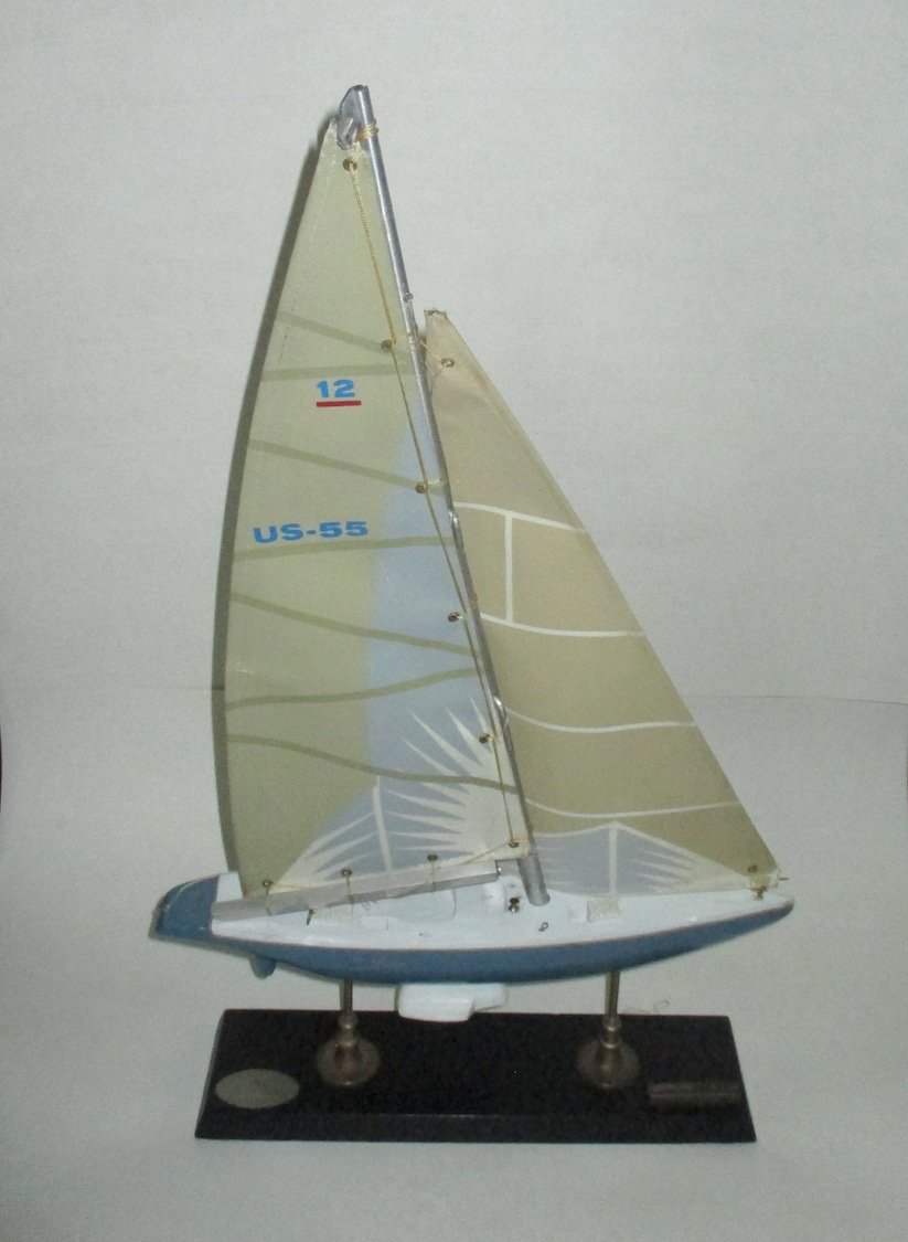 Americas Cup Yacht Dennis Conner Stars & Stripes Model