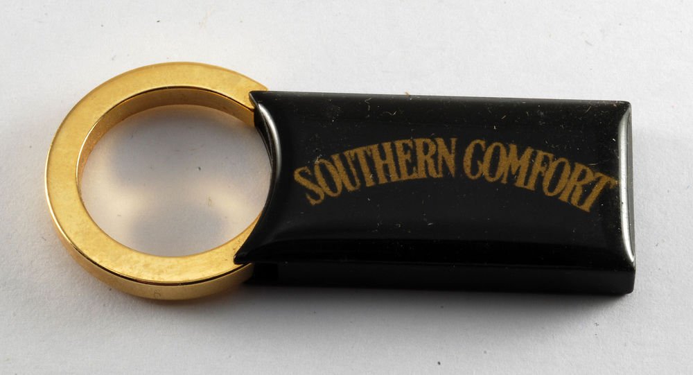 VINTAGE COLLECTIBLE SOUTHERN COMFORT VINYL & METAL KEY CHAIN KEYCHAIN ...