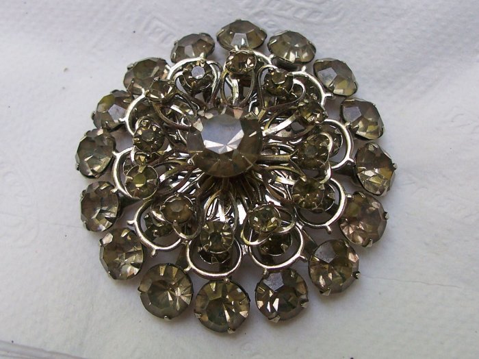 Vintage 3 Tier Smoky Smoke Rhinestone Round Brooch