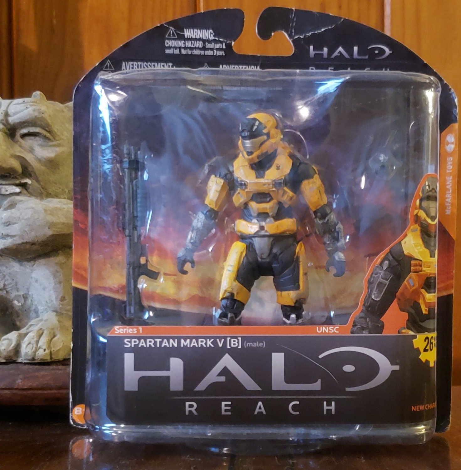 HALO REACH SERIES 1 -- MARK V (B) MALE -- GOLD/STEEL -- BRAND NEW
