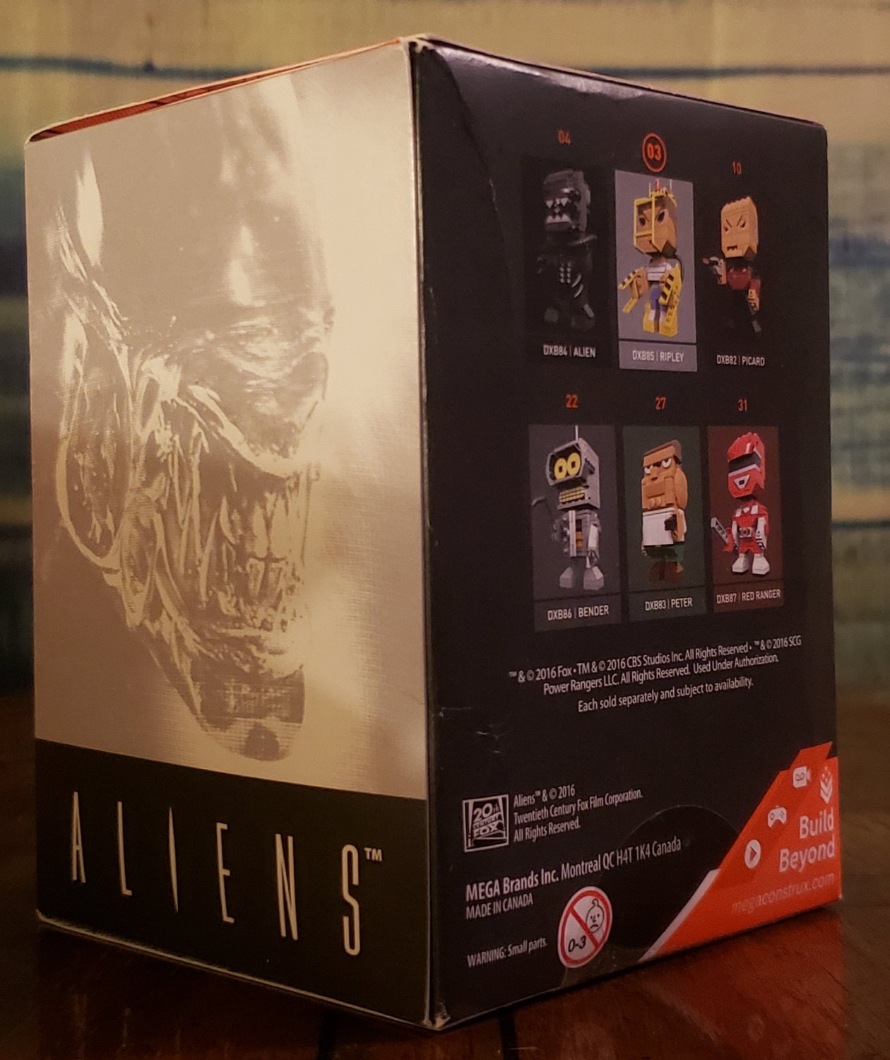 MEGA CONSTRUX - ALIENS - RIPLEY in Powered Work Loader - NEW