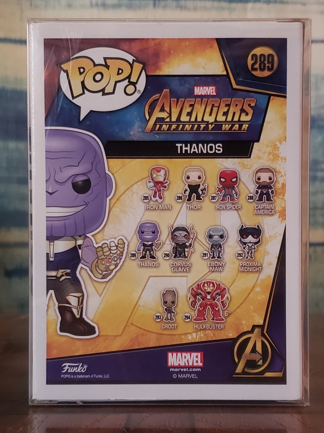 FUNKO POP - MARVEL - AVENGERS INFINITY WAR - THANOS w/ GAUNTLET #289 ...