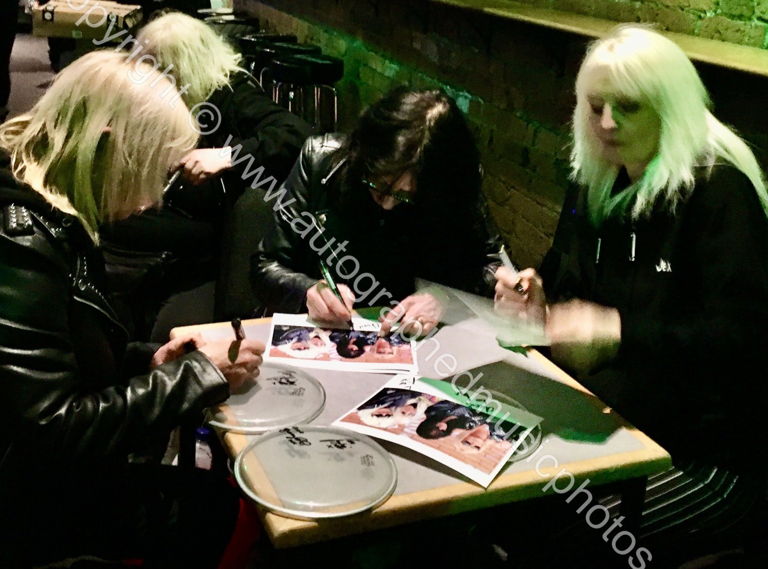 Girlschool (Band) FULLY SIGNED 8" x 10" Photo + Certiificate Of ...