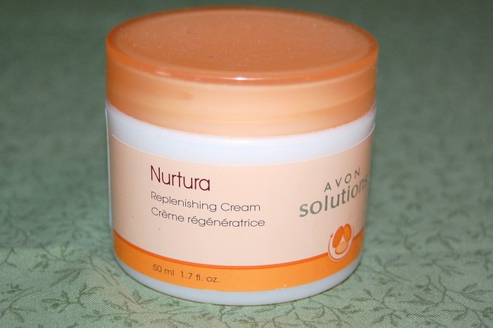 Avon - Solutions Nurtura Replenishing Cream
