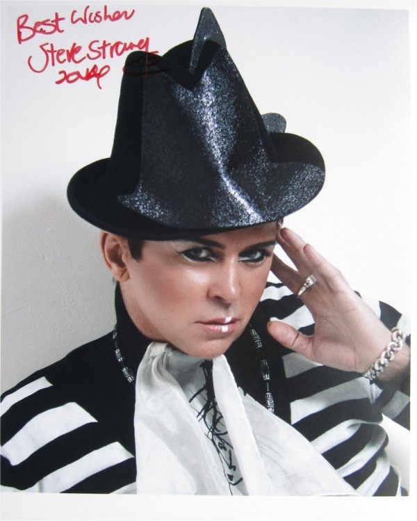 SUPERB STEVE STRANGE SIGNED PHOTO + COA!!!