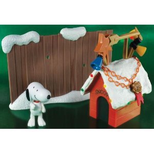 Peanuts Snoopy Doghouse Display with Lights and Sounds