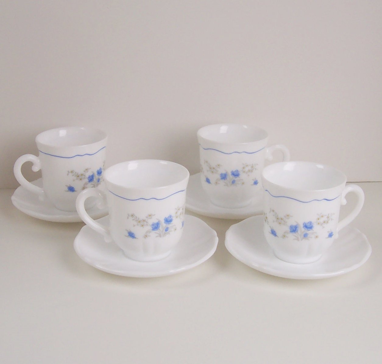 ~Arcopal ROMANTIQUE Set of 4 Cups and Saucers Dinnerware China France ...