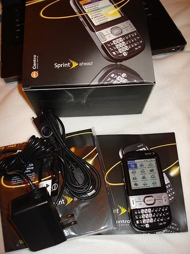 NEW SPRINT PALM CENTRO BLACK PDA PHONE NO CONTRACT TREO cdma cell