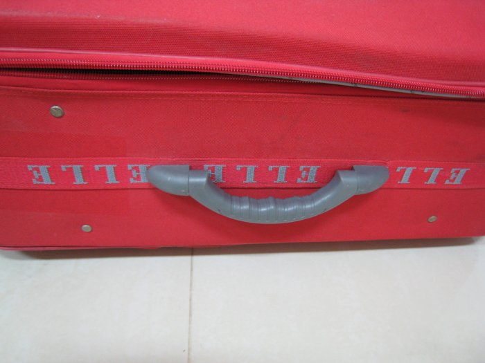 AUTHENTIC RED ELLE PARIS LUGGAGE OVERSIZE ACCESSORY WOMEN'S TRAVEL
