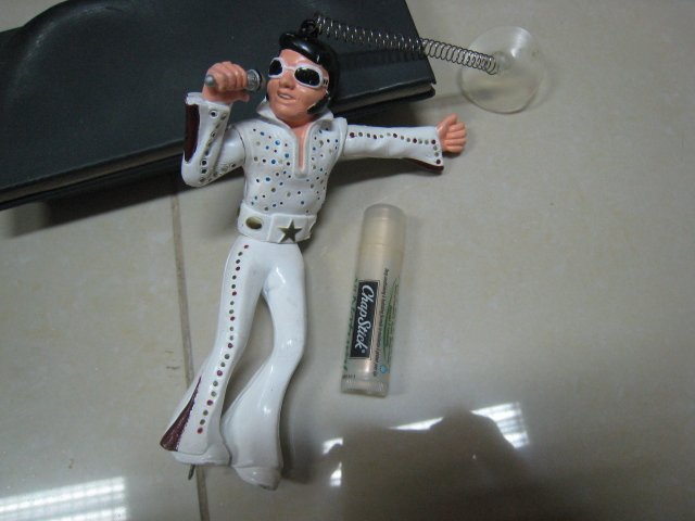 WHITE - CAR DANCING ELVIS PRESLEY KING FIGURINE CARTOON TOY GIFT ...