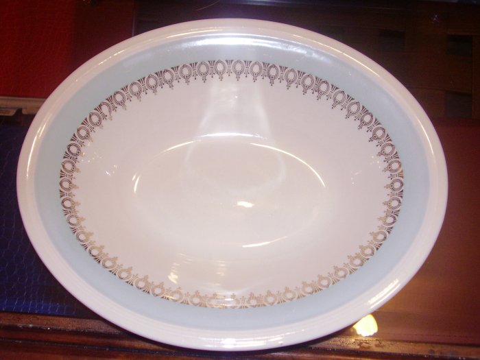 36 piece set Edwin M. Knowles China Co. 22 Karat Gold