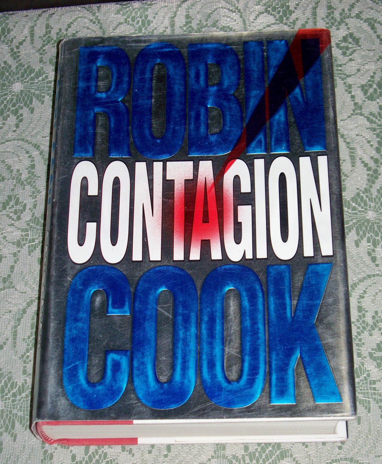 Contagion by Robin Cook (E1)