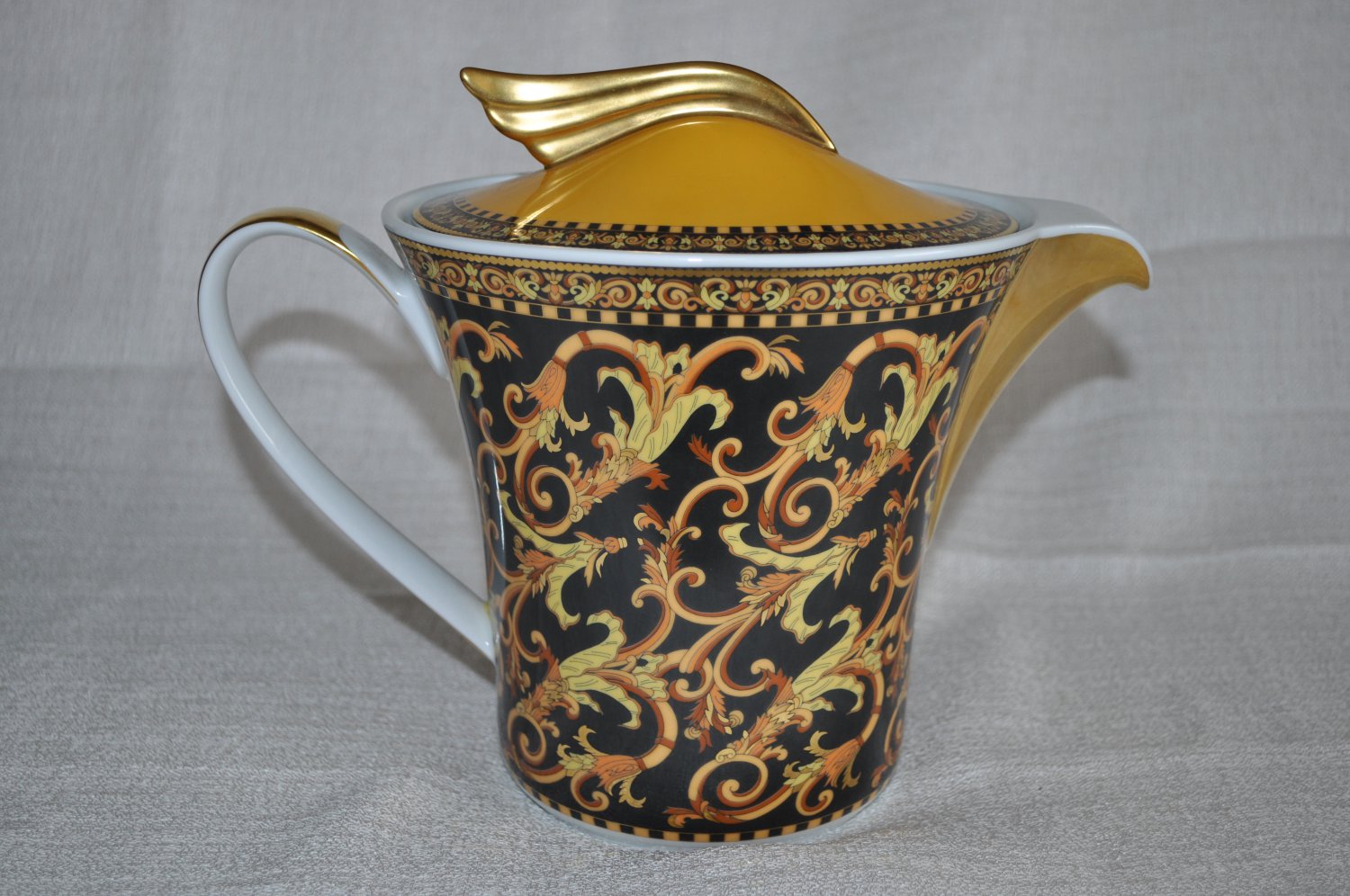 ROSENTHAL Versace Barocco Tea Pot New