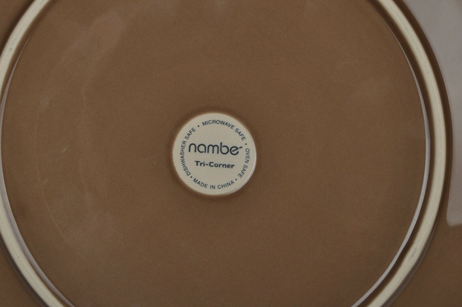 NAMBE Stoneware Tri Corner Espresso Brown Dinner Plate Set/4 New