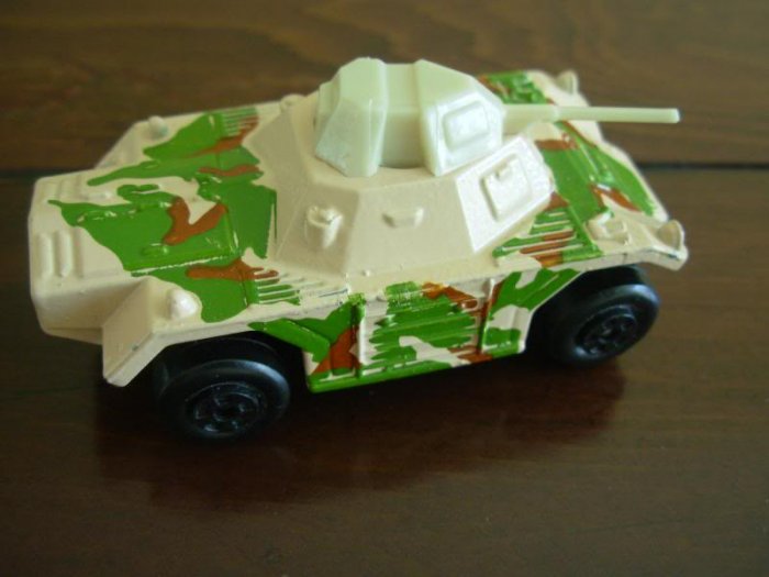 MATCHBOX WEASEL Near Mint #73 1973 ARMY TANK CAMOUFLAGE