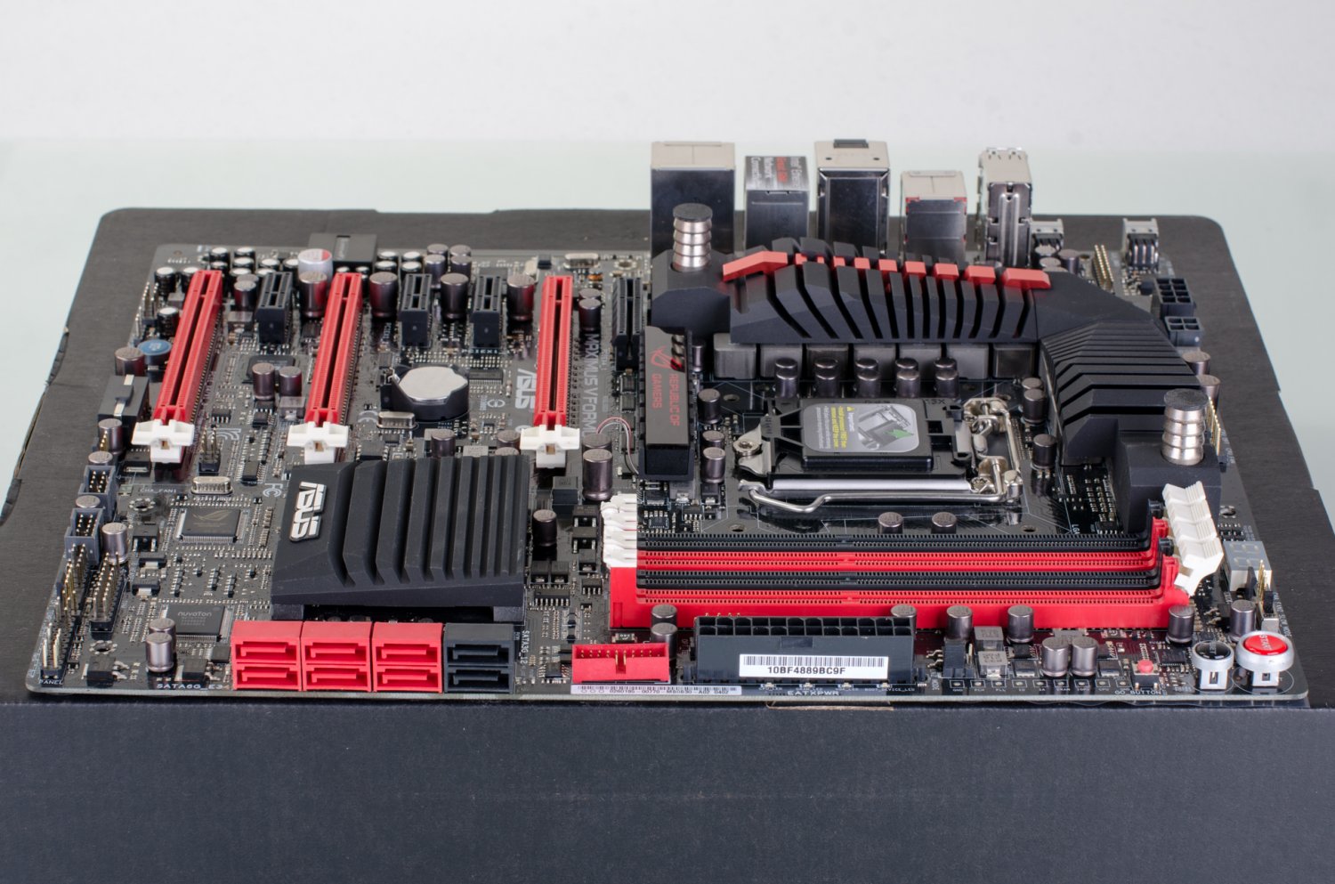 ASUS Maximus V FORMULA/THUNDERFX LGA 1155 Intel Z77 HDMI SATA 6Gb/s USB ...