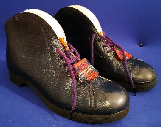 Vintage Ken Watson Official Women's Ladies Curling Boots-Made In Canada ...