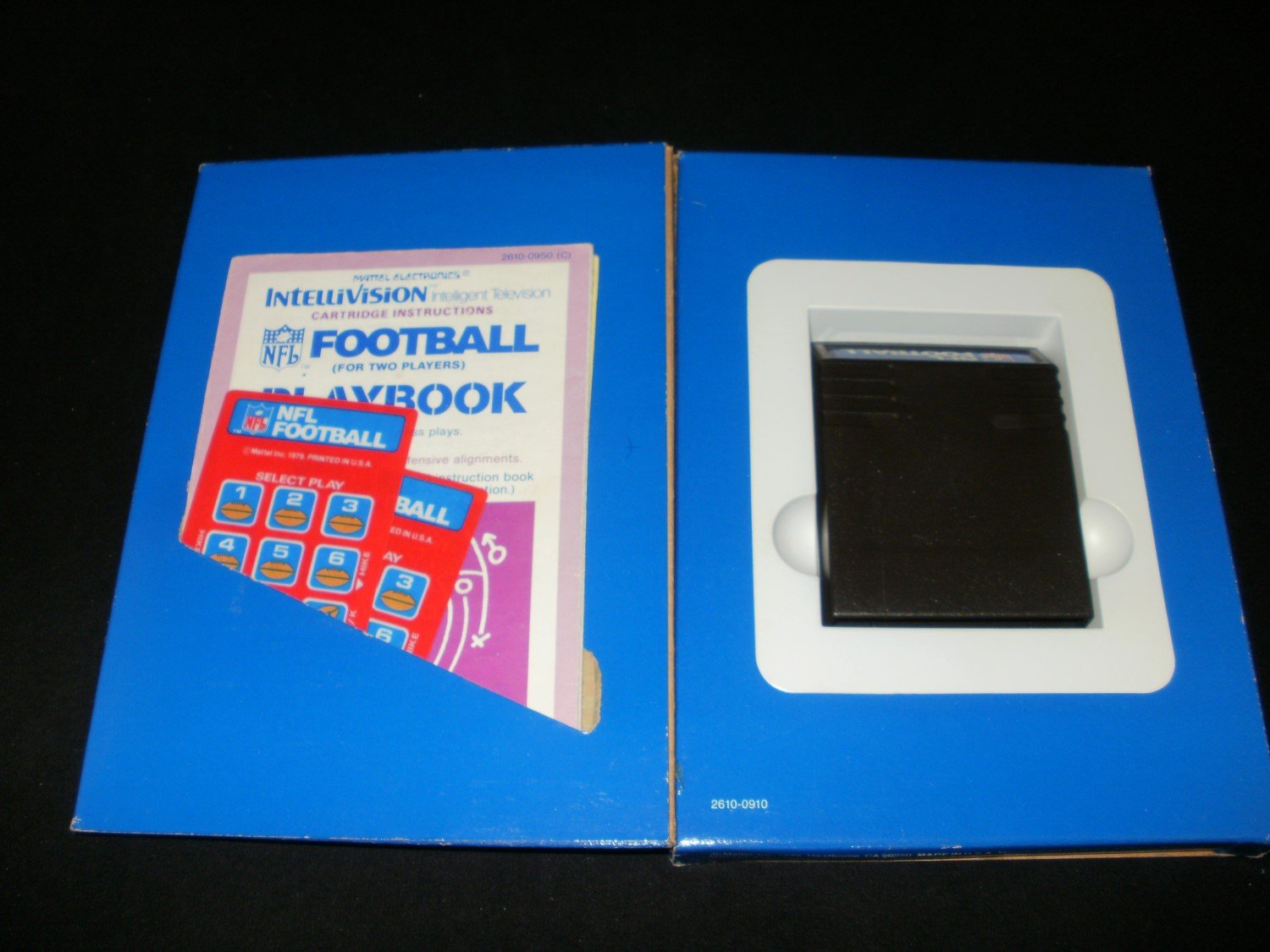 NFL Football - Mattel Intellivision - Complete CIB