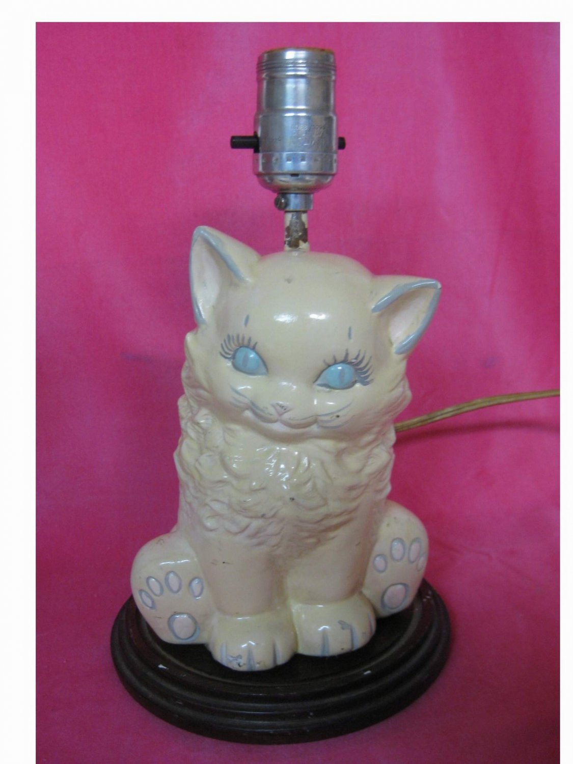 Vintage (1950's) - Ceramic White Cat/Kitten Table Lamp