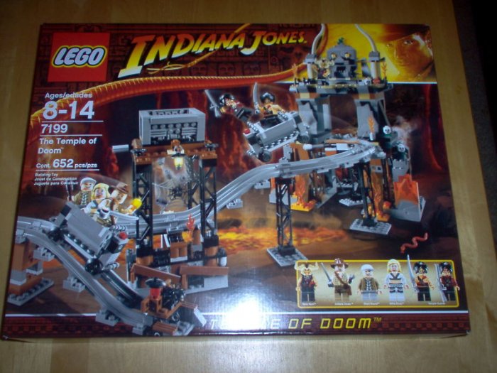 LEGO INDIANA JONES 7199 THE TEMPLE OF DOOM NEW SEALED