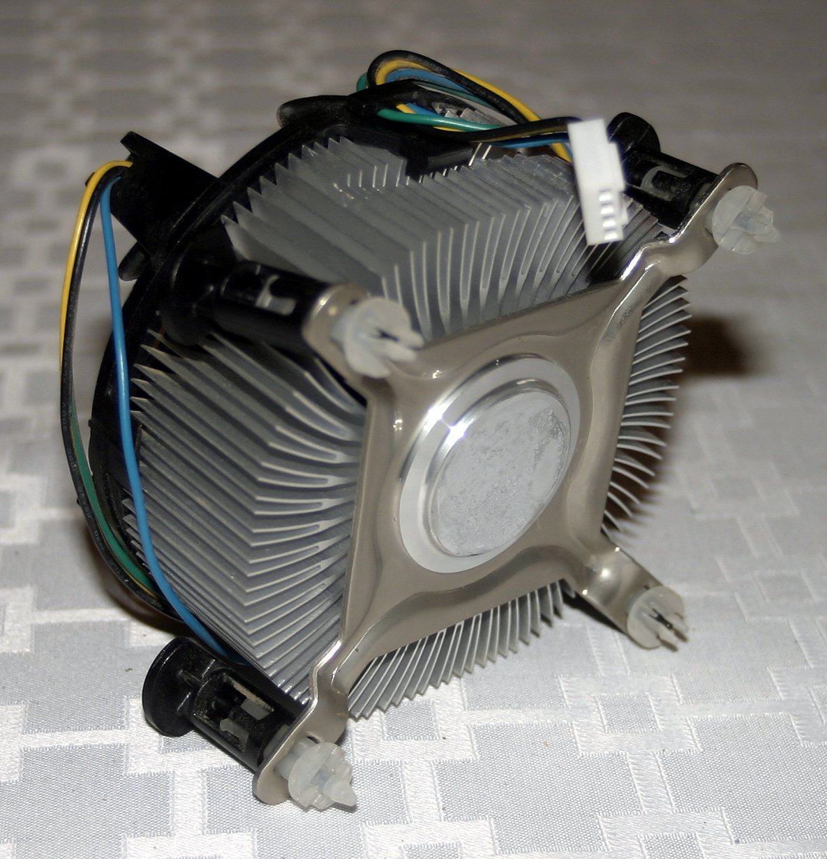 Intel D95263-001 Socket 775 Heatsink & Fan Cooler